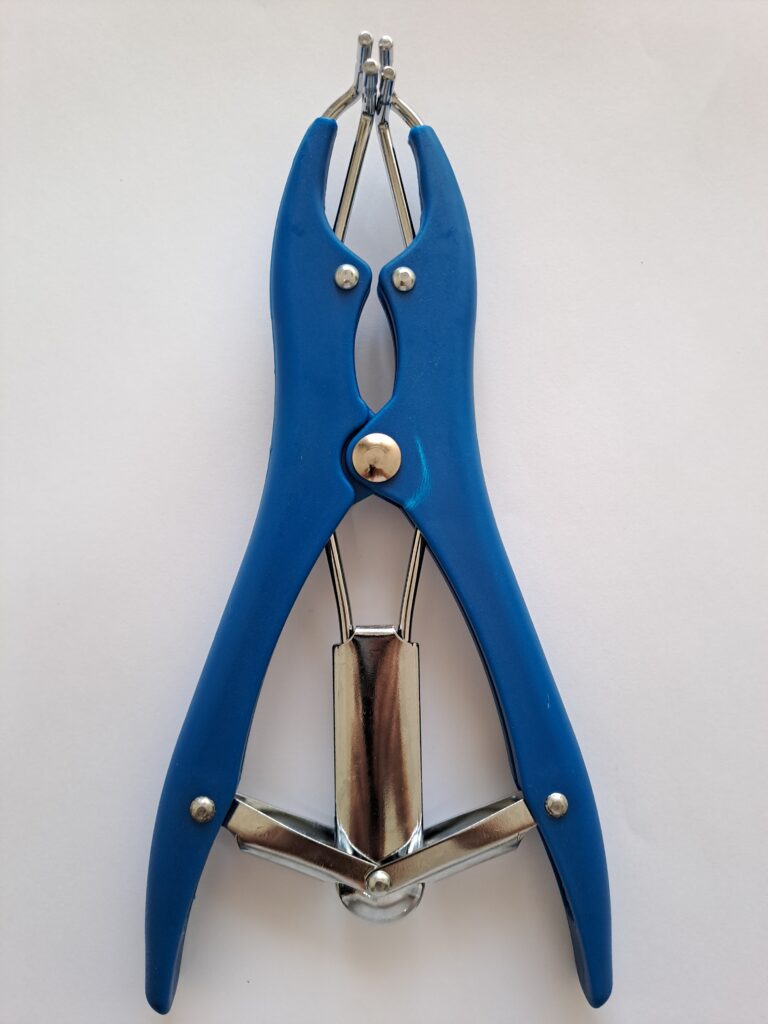 APLICADOR DE GOMA PARA CASTRAR OVINOS - Protemed - Sumamos vida en cada ...